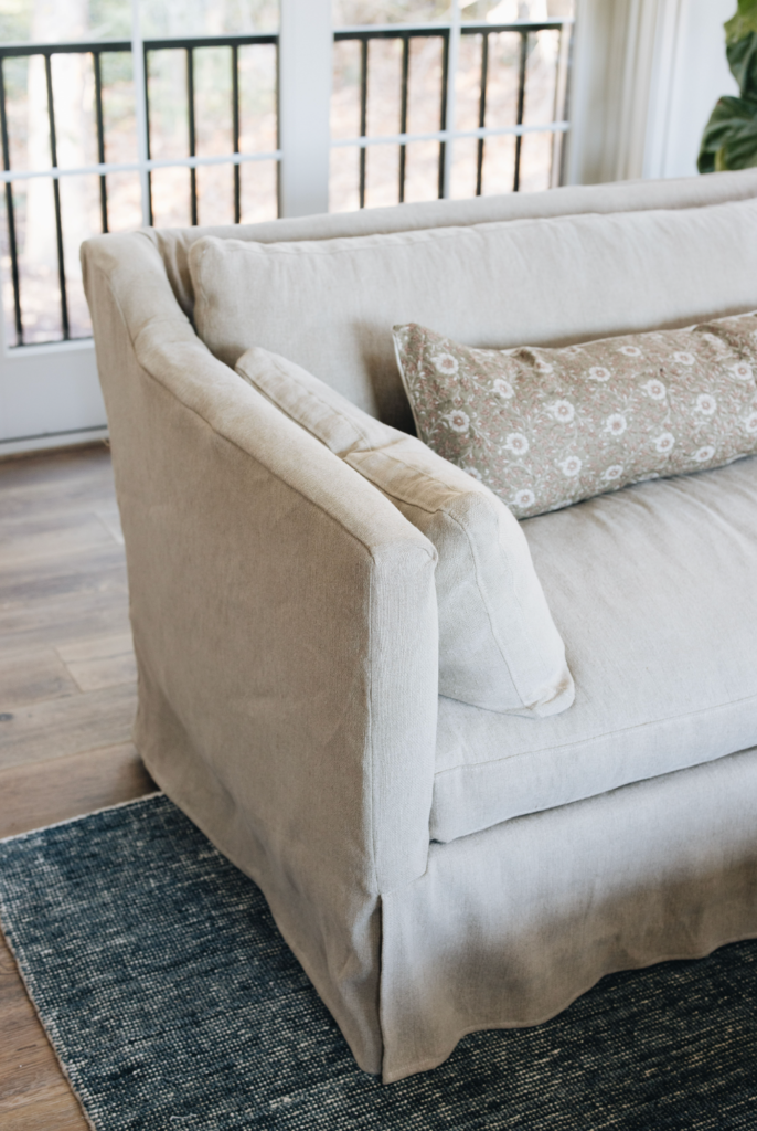 The Timeless Elegance of Classic Sofas: A Touch of Sophistication for ...