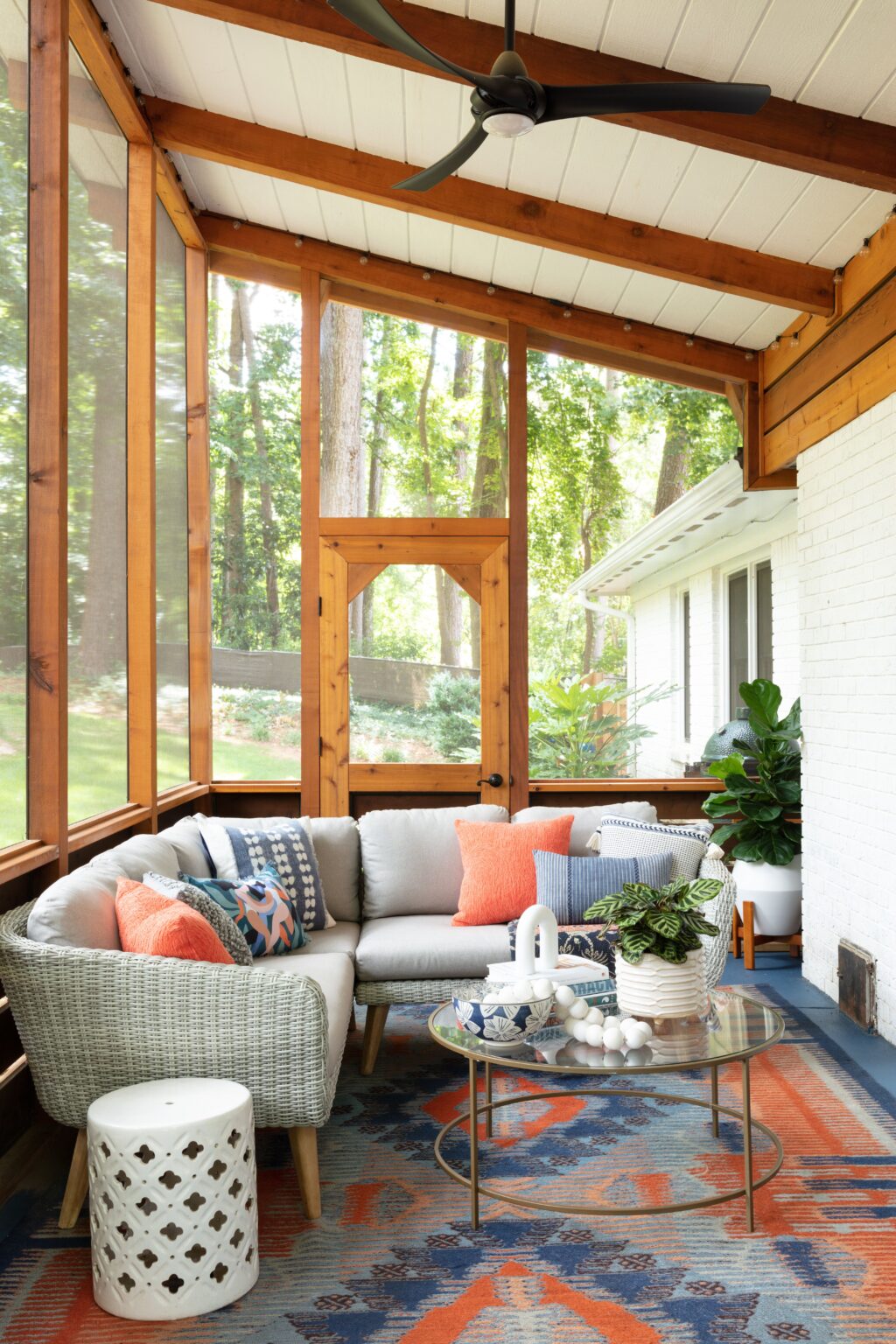 Transform Your Outdoor Space: Innovative Ideas for a Stylish Screened ...